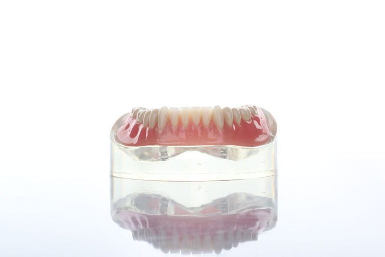 Klikgebit en klikprothese - Mondzorgcentrum Truijen - Budel